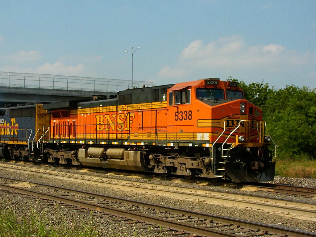 BNSF 5338